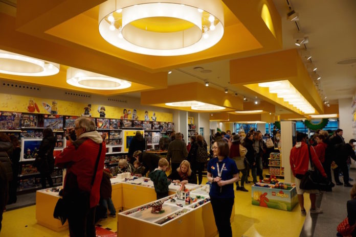 Londres: A maior loja de Lego do mundo na Leicester Square - Viajonários