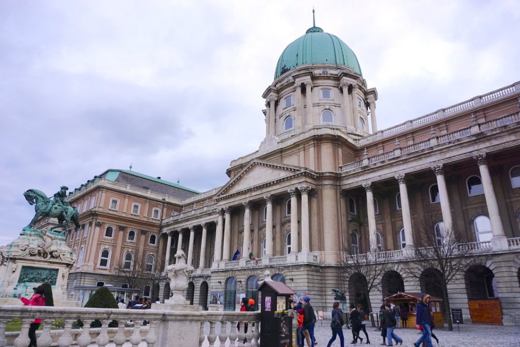 Budapeste: Como visitar o histórico Castelo de Buda - Viajonários