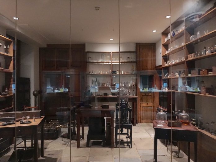 Faraday Museum no Royal Institution em Londres - Viajonários