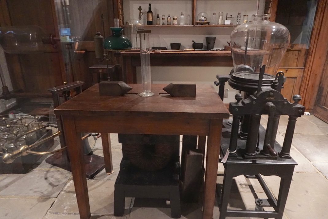 Faraday Museum no Royal Institution em Londres - Viajonários