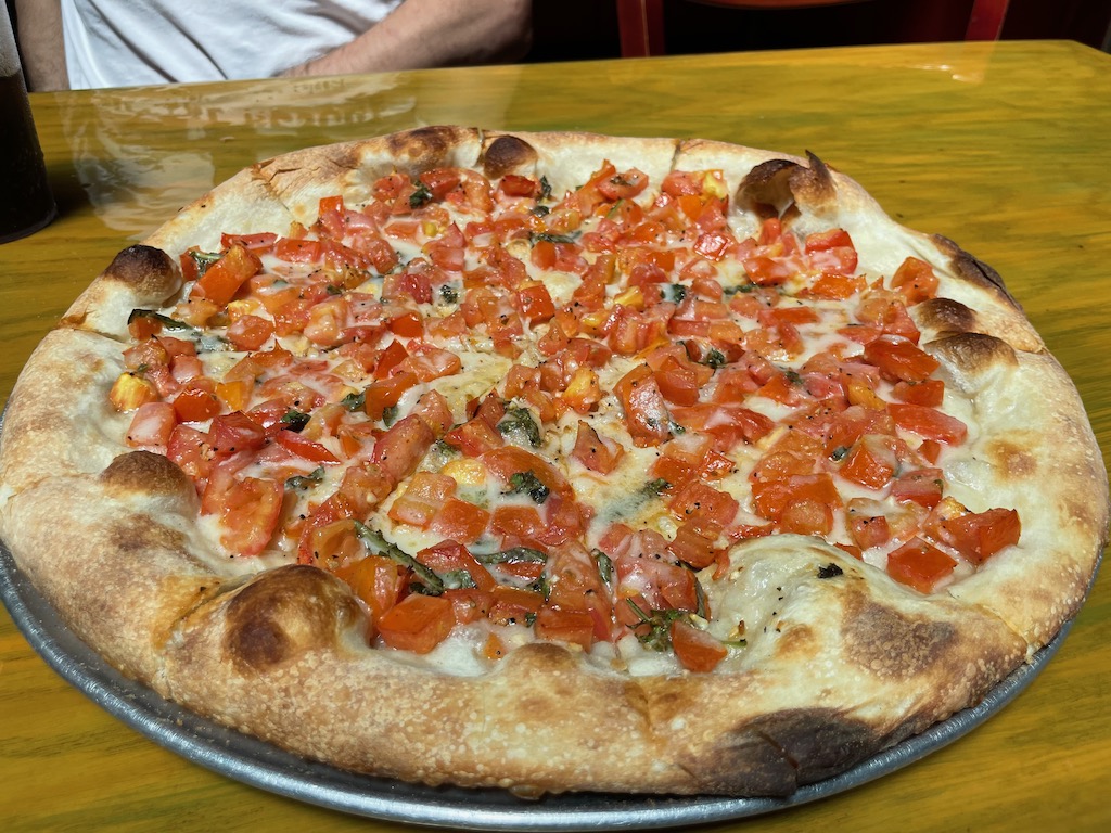 Califórnia: Rede de Restaurantes Mary's Pizza Shack - Viajonários